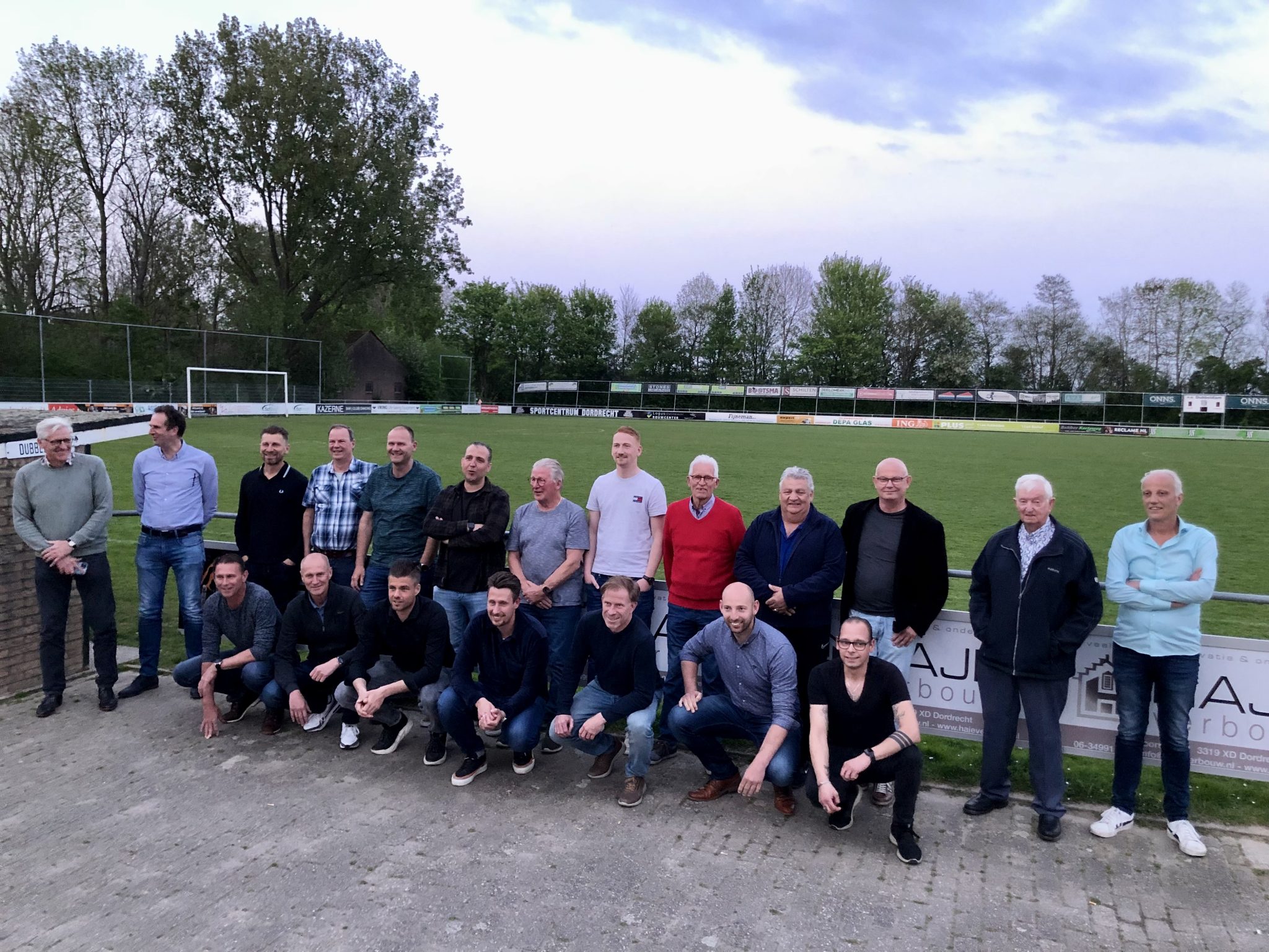 Onze jubilarissen | v.v. Dubbeldam